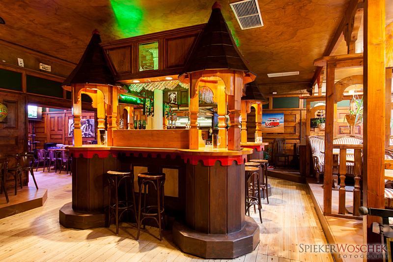 Backpackers Inn – Bar & More